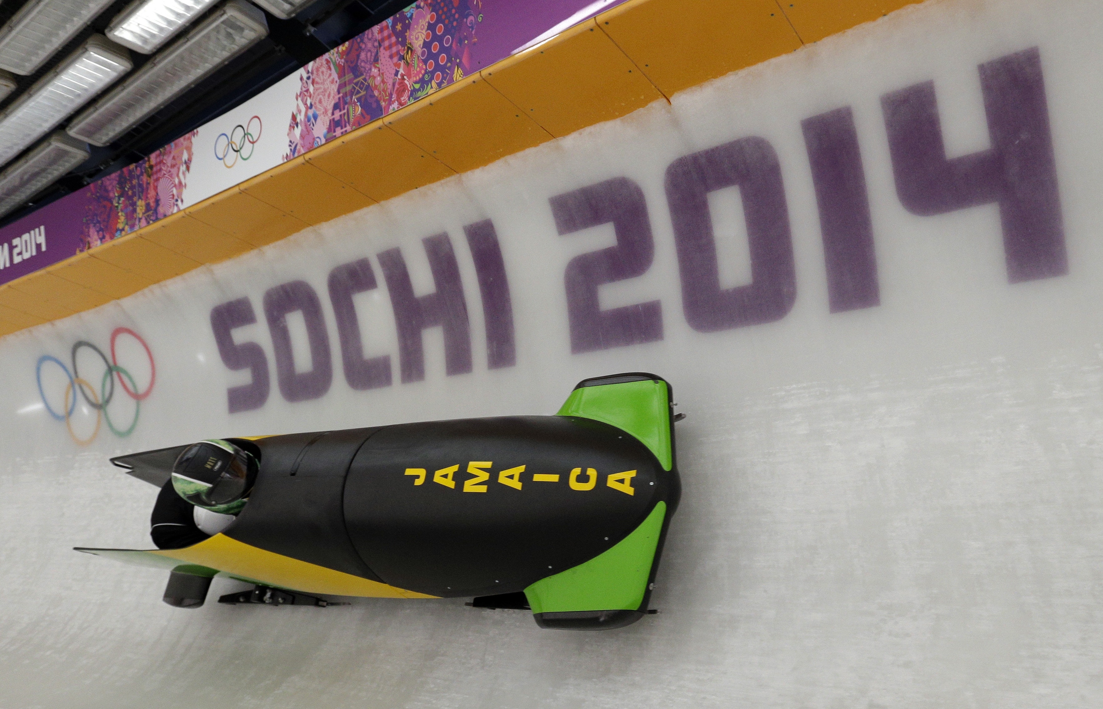Leigh Diffey takes break from motorsports to make Olympic debut for NBC ...