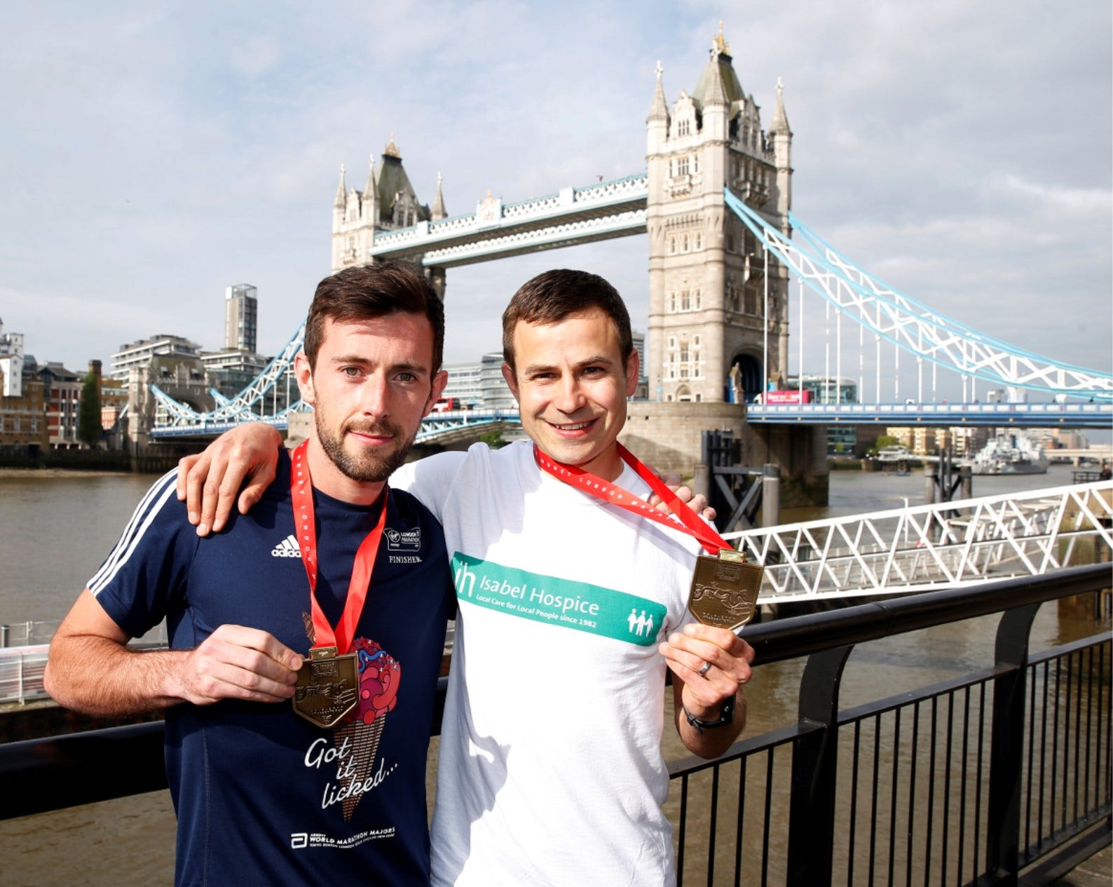London marathoner thanks runner who helped him finish race | Fox News