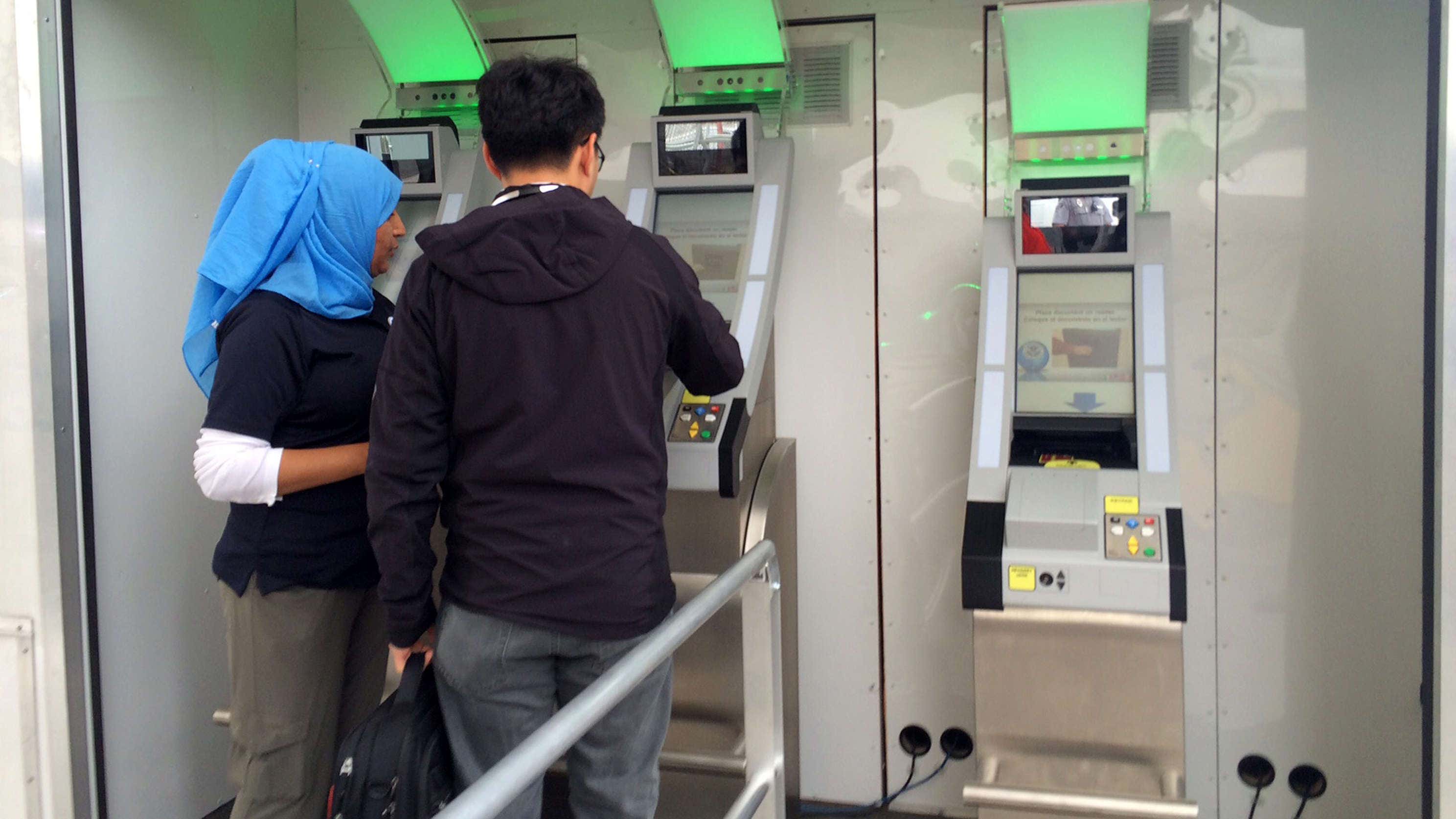 Feds use eye scans, facial recognition tech to verify foreigners ...