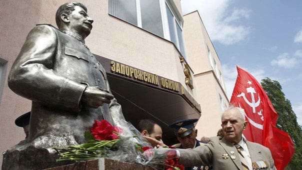 Ukrainian Communists unveil monument to Stalin amid nationalist protest ...