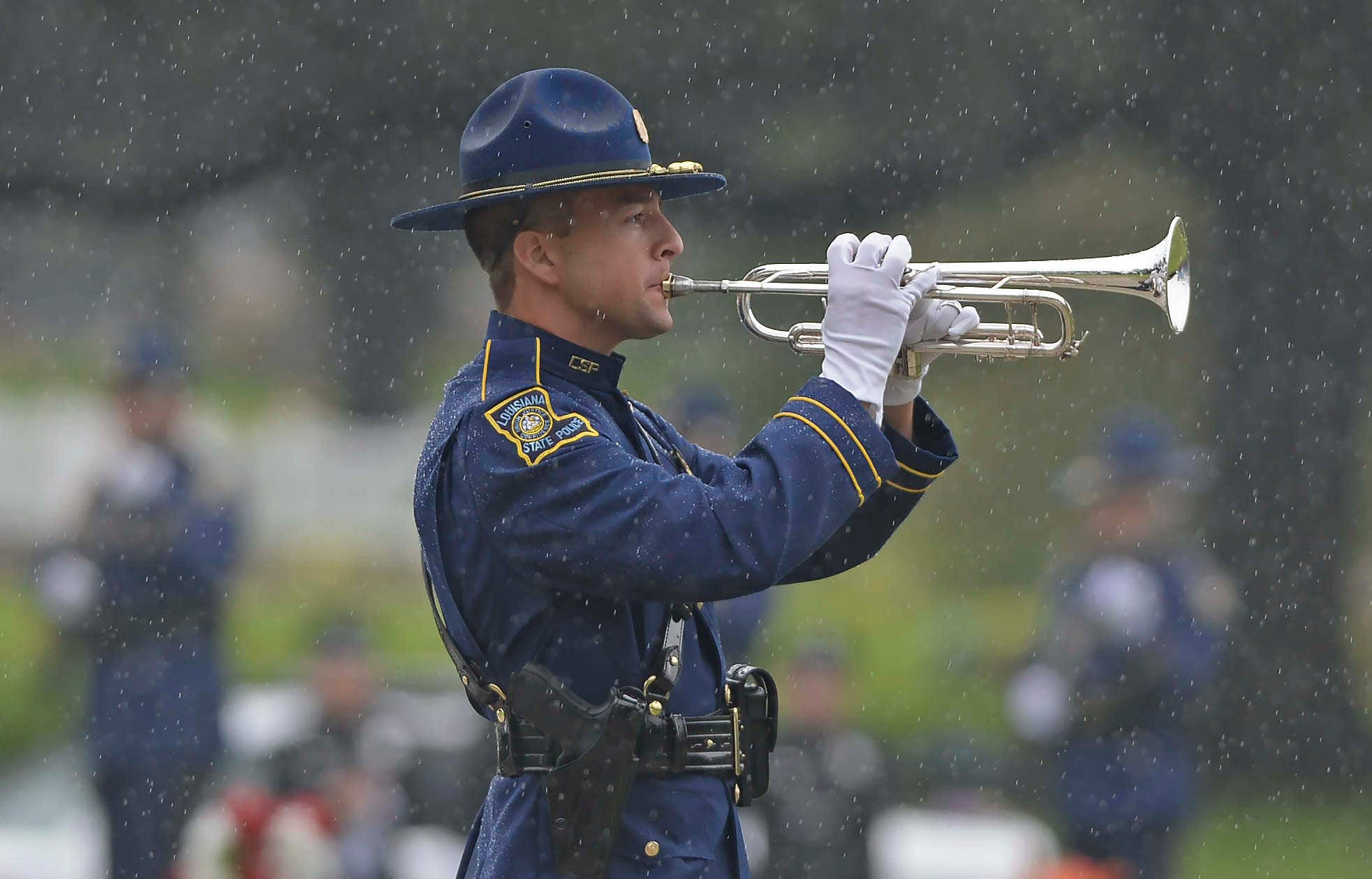 Shooting deaths of law enforcement spike in 2016, report reveals | Fox News