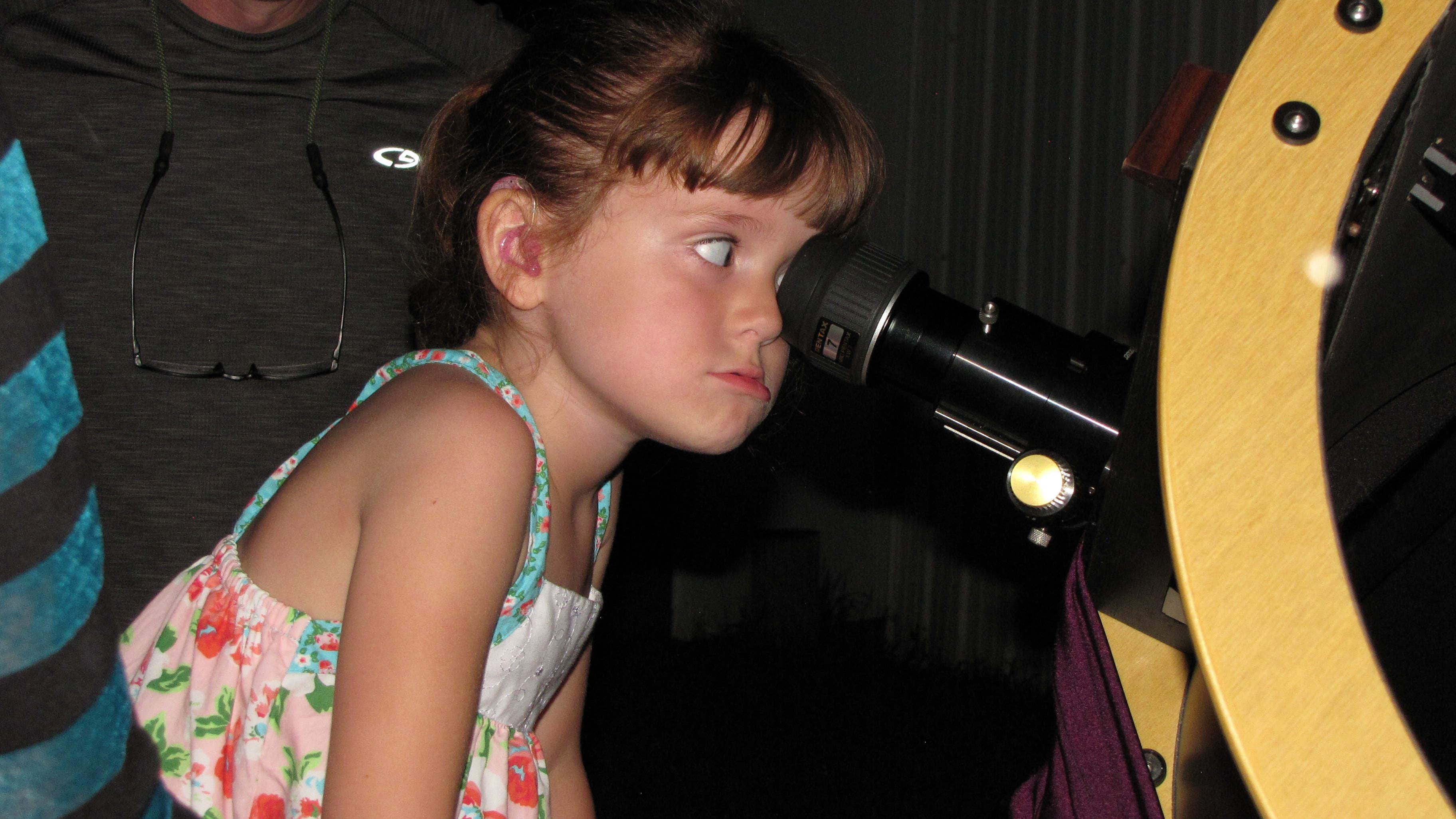 Parents give 5-year-old daughter visual bucket list after diagnosis ...