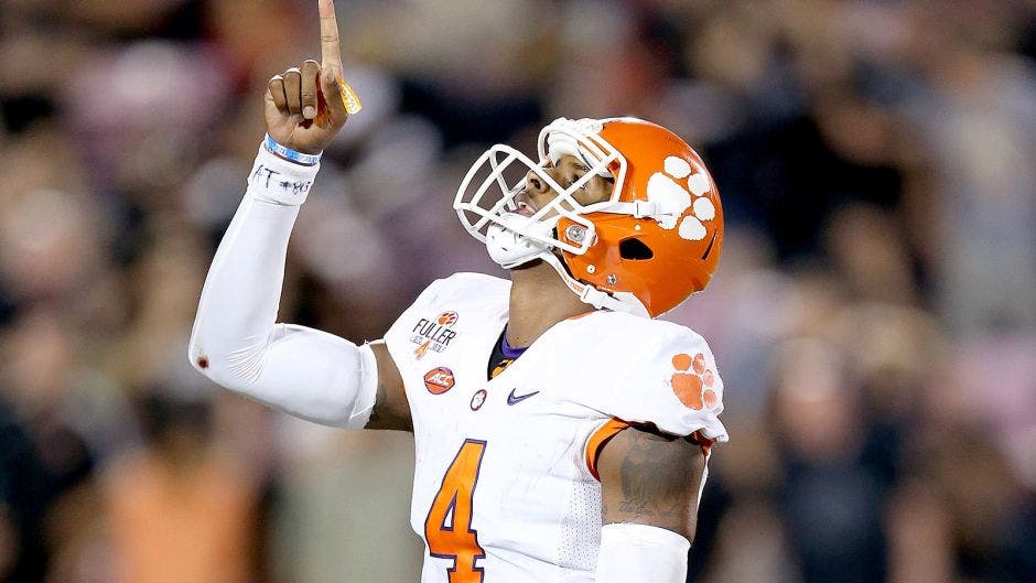 It ain't pretty, but No. 11 Clemson holds on, drops Louisville to 0-3 ...