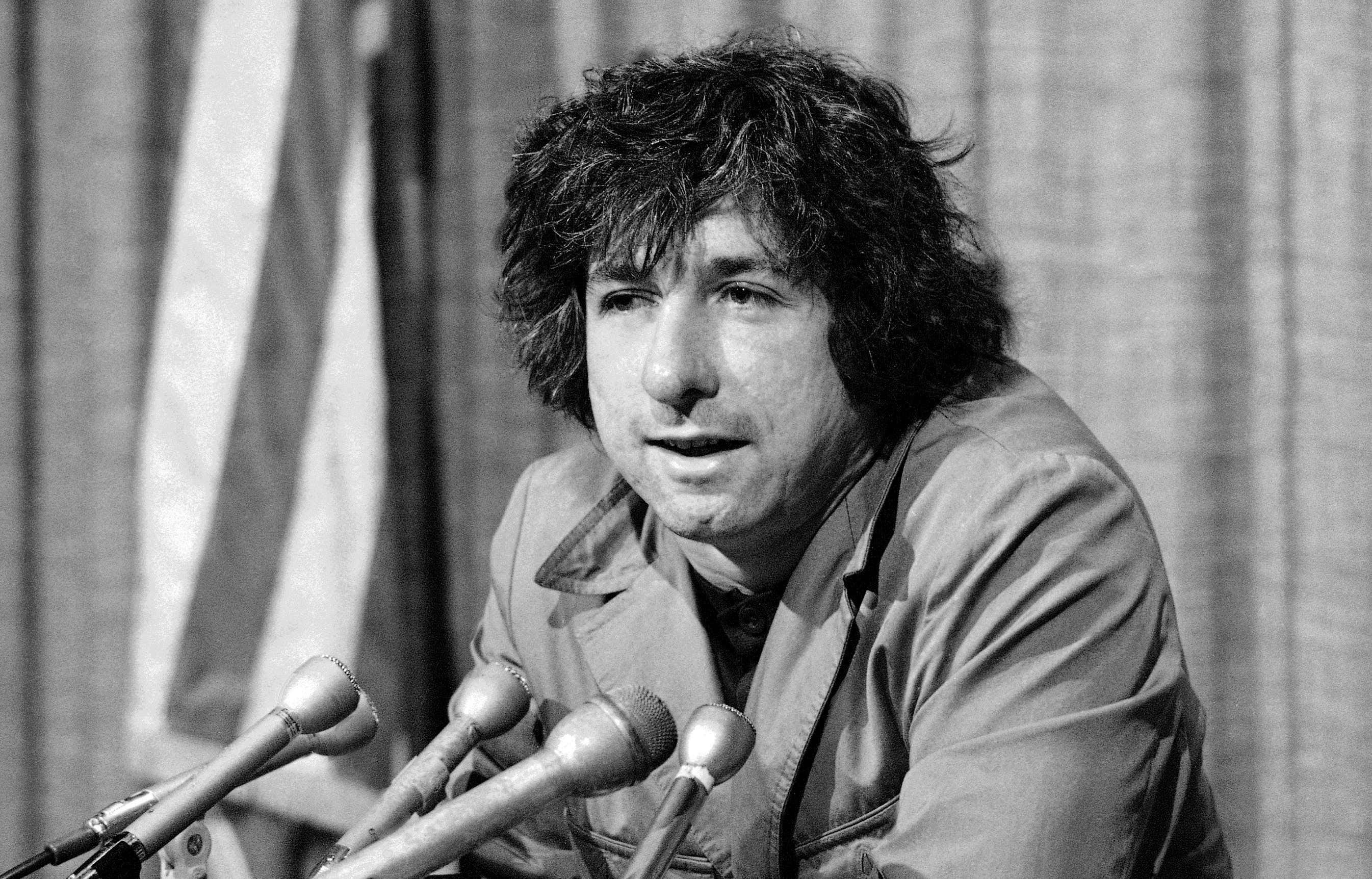 Tom Hayden's special place in the imagination of baby boomers ...