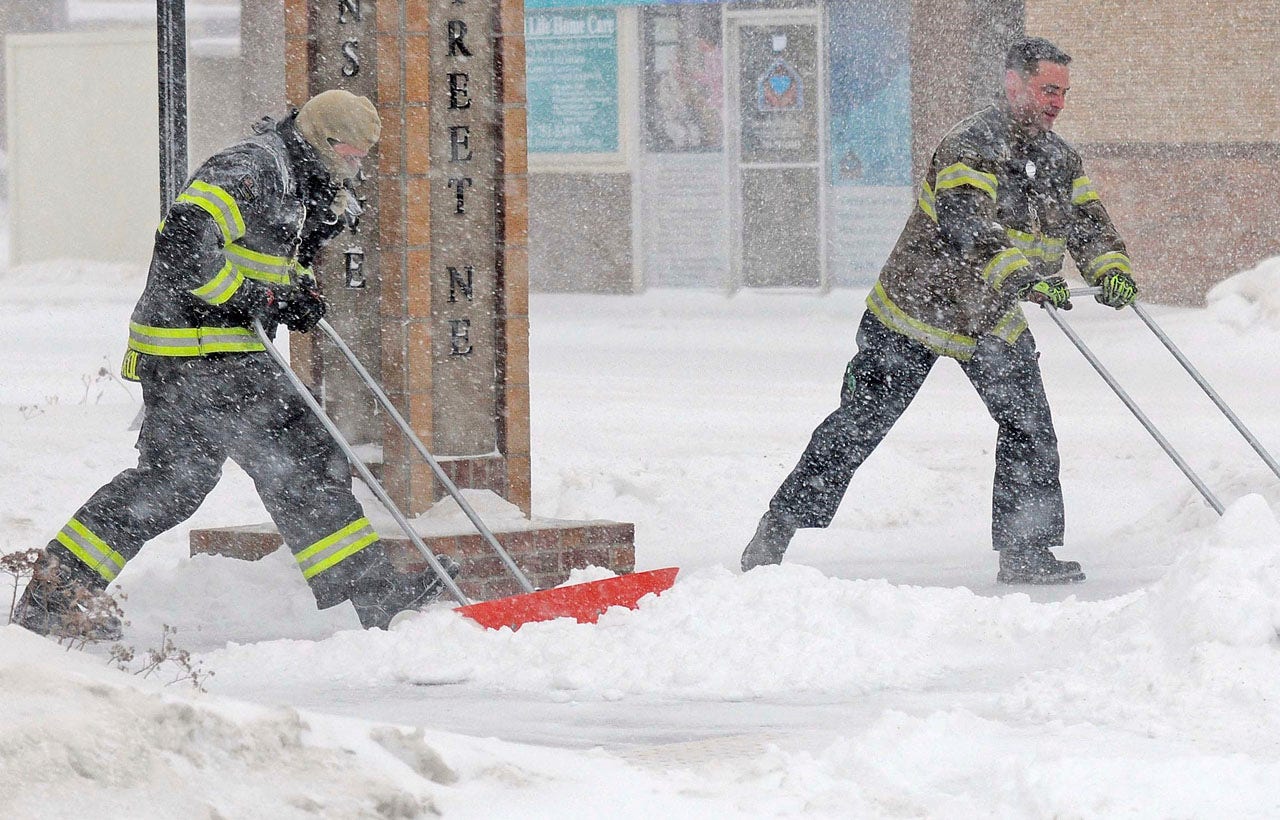 Blizzards, ice storms wreak havoc across northern plains | Fox News
