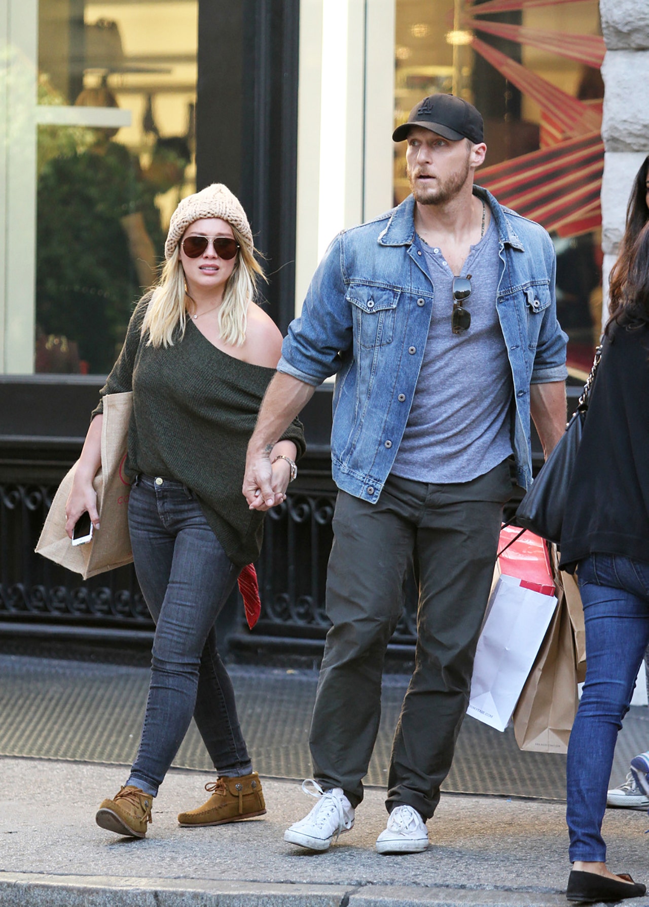 Hilary Duff steps out with rumored beau Jason Walsh | Fox News