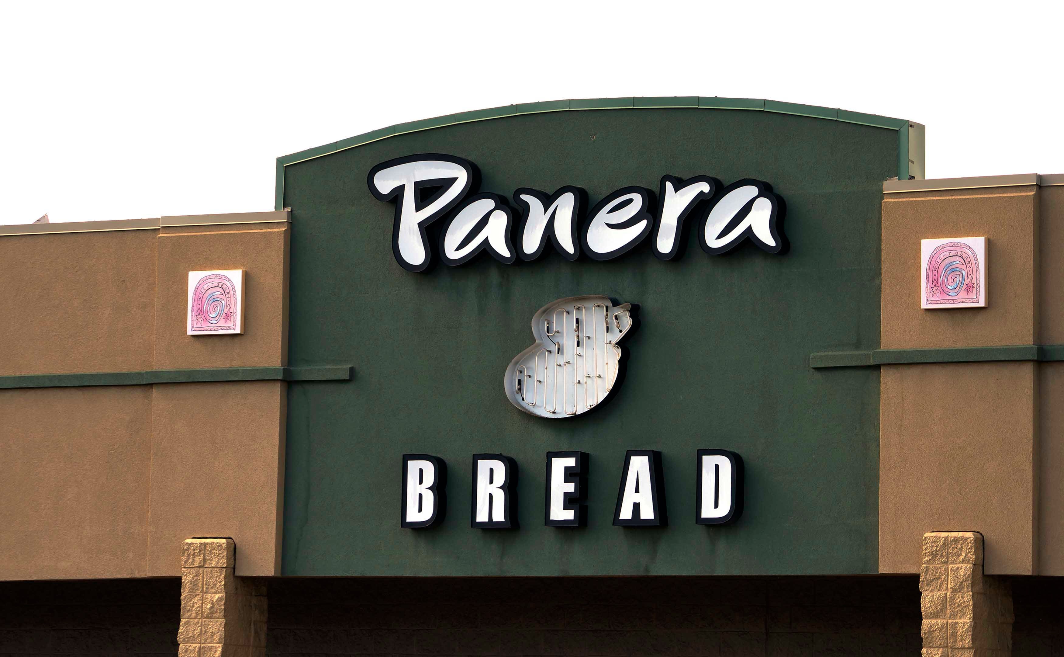 Kansas man banned from Panera for stalking woman, complimenting her ...