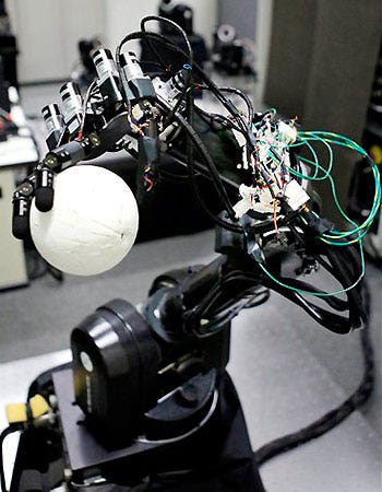 Baseball-Playing Robots Pitch, Hit Nearly Perfectly | Fox News