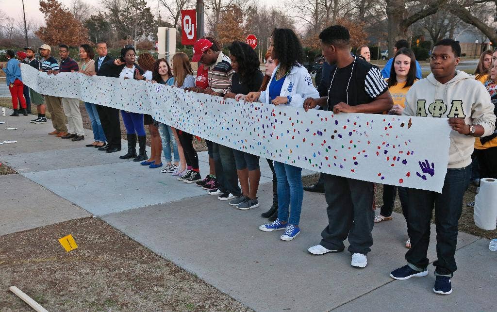 Fraternity member seen in video says racist chant was 'horrible mistake ...