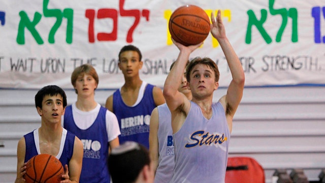 Coach of Orthodox Jewish basketball team still hopeful Texas-sized ...