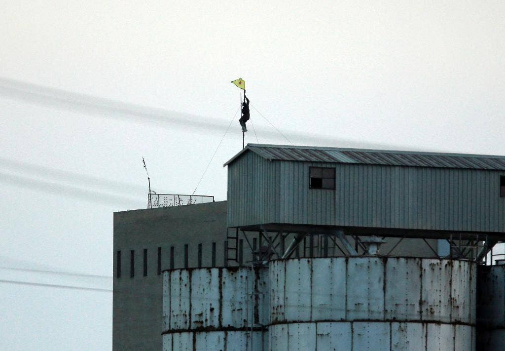 Iraqi officials: Families begin returning to Tikrit, where IS was ...