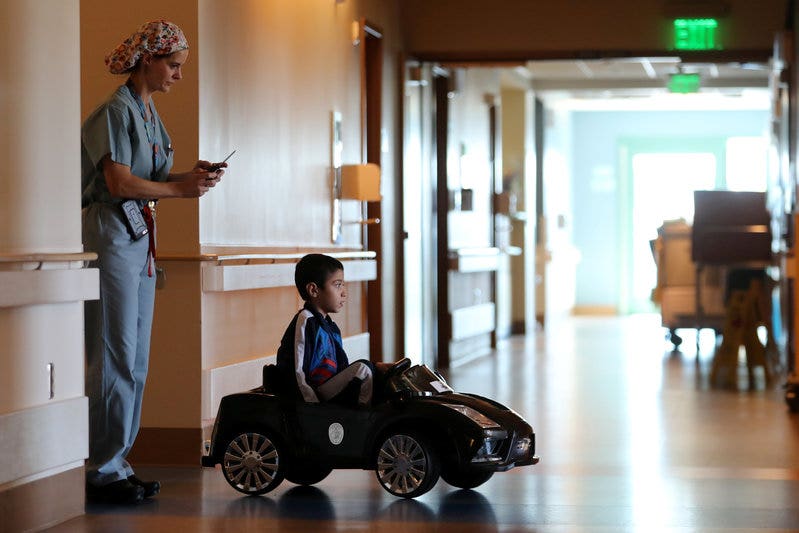 Hospital lets kids drive themselves to operating room | Fox News