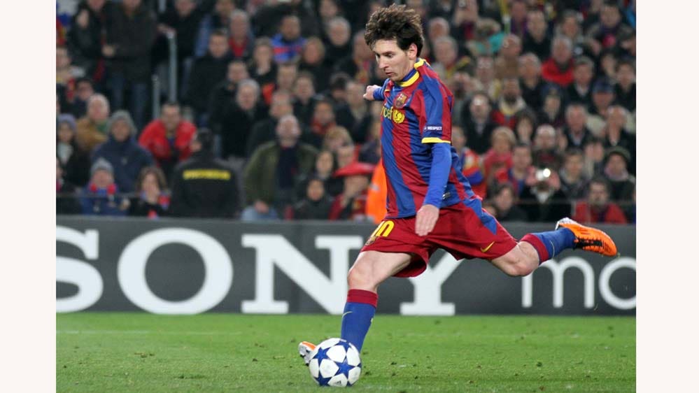 Lionel Messi Scores Twice, Helps Barcelona Advance | Fox News