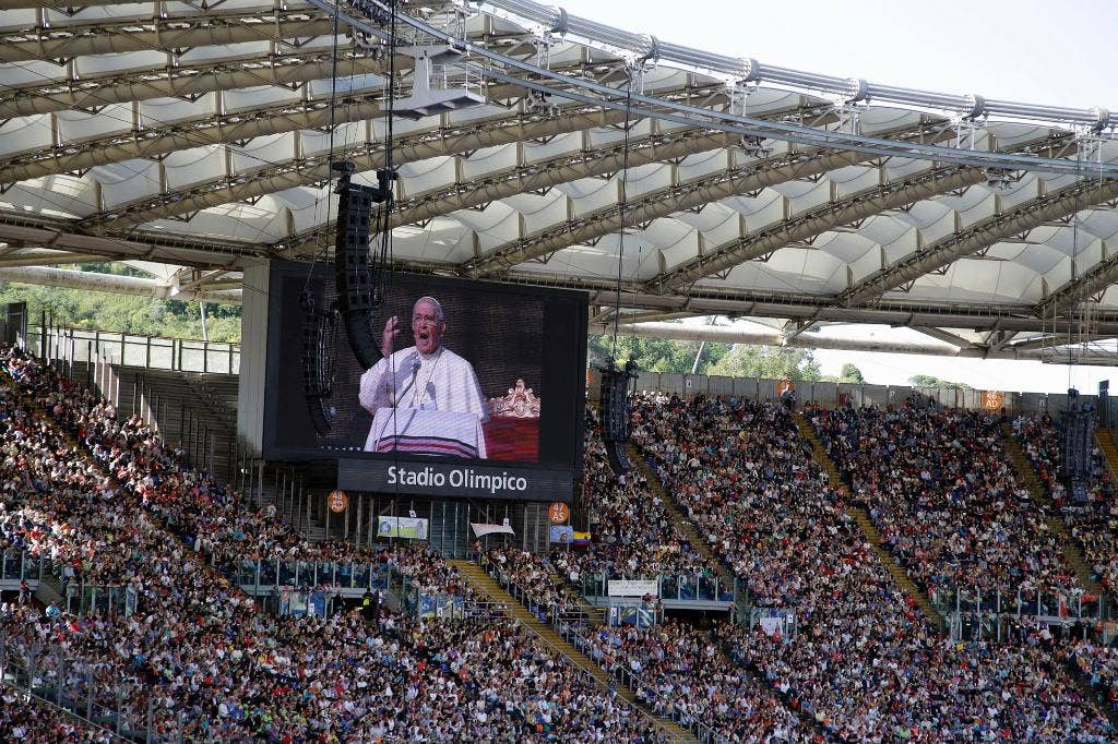 Pope leads pep rally at packed Rome soccer stadium for Catholic ...