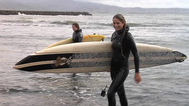 World's best big-wave female surfers take over Mavericks in N ...