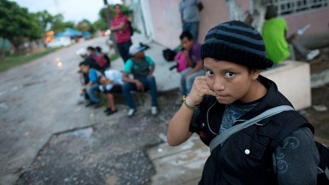 Another Murrieta? Protesters Plan To Block Busload Of Immigrant Kids In ...