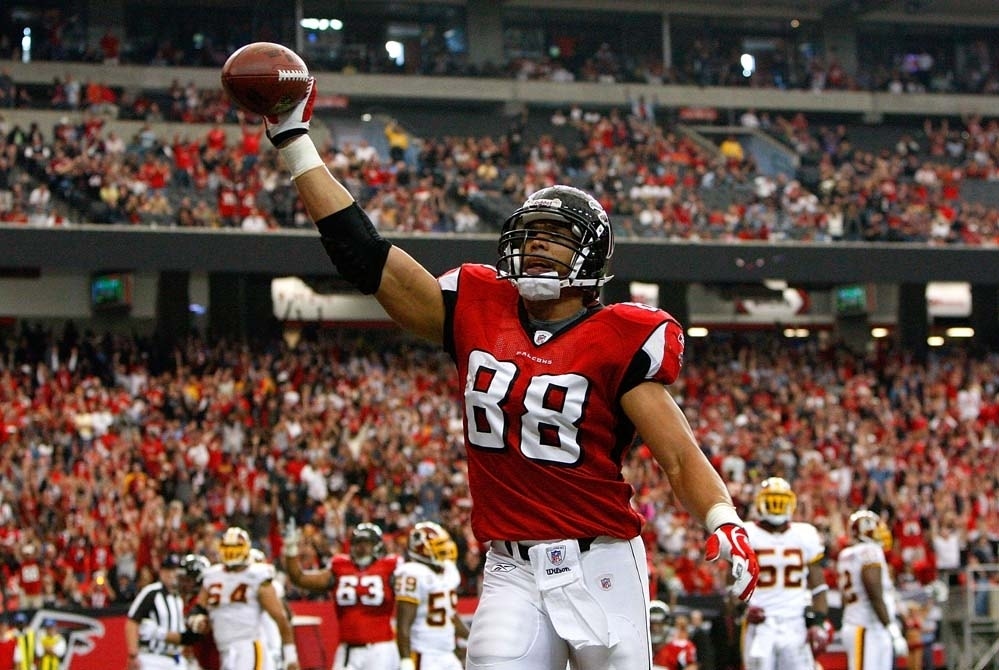 Tony González, No Longer Mulling Retirement, Can Now Focus on Pro Bowl ...