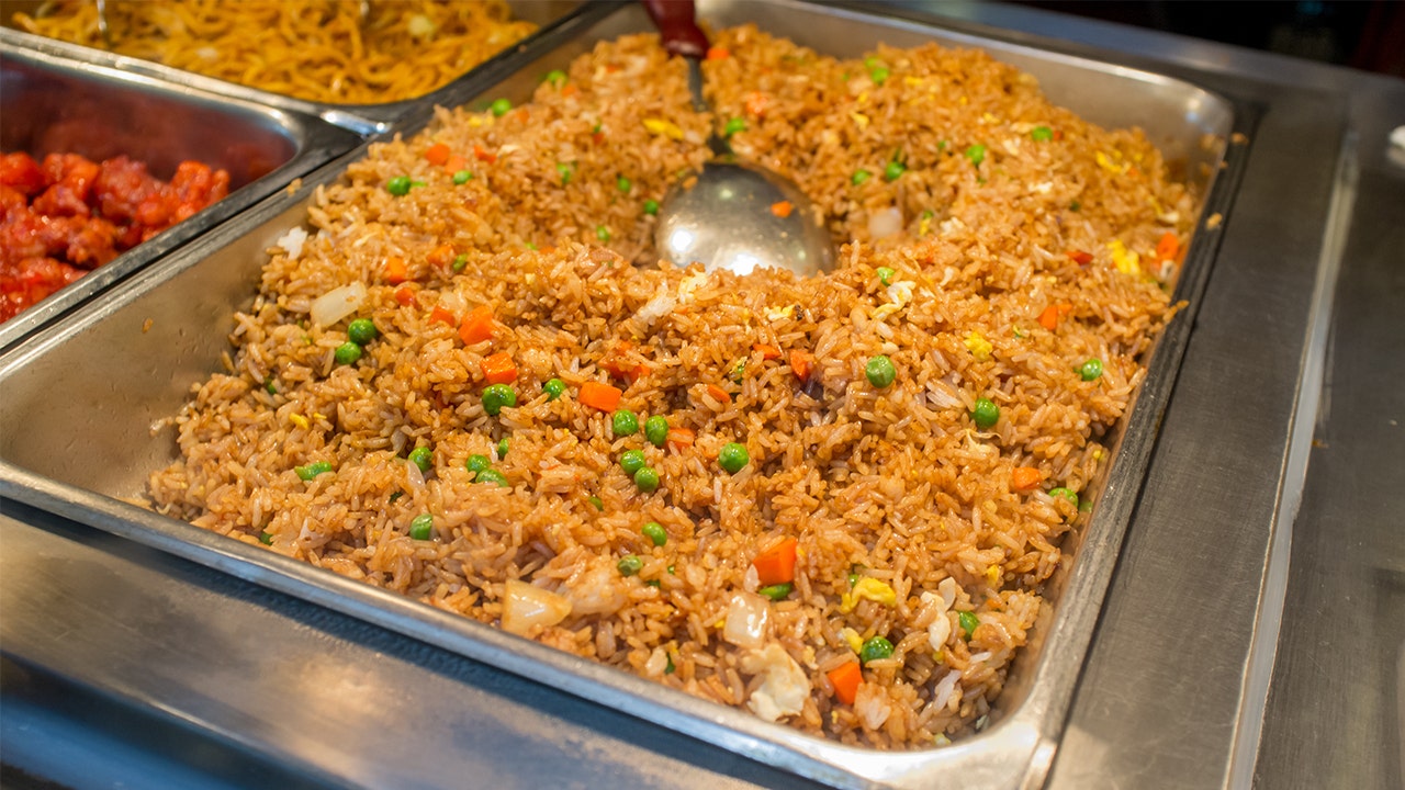 Woman sues Chinese buffet for $1 million after getting sick with 'fried ...