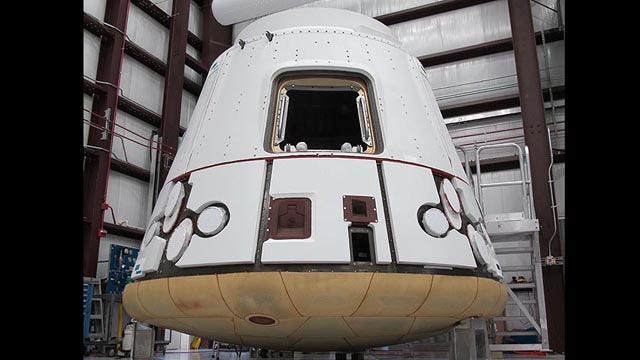 INFOGRAPHIC: Inside Look at SpaceX's Dragon Capsule | Fox News