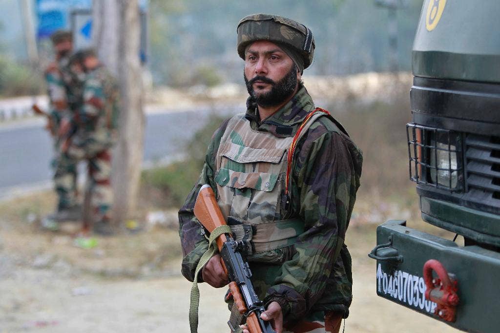 Police say rebels attack Indian army base in Kashmir | Fox News