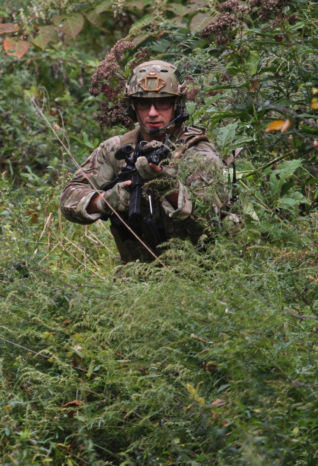 Police on manhunt for suspect in deadly trooper ambush find pipe bombs ...