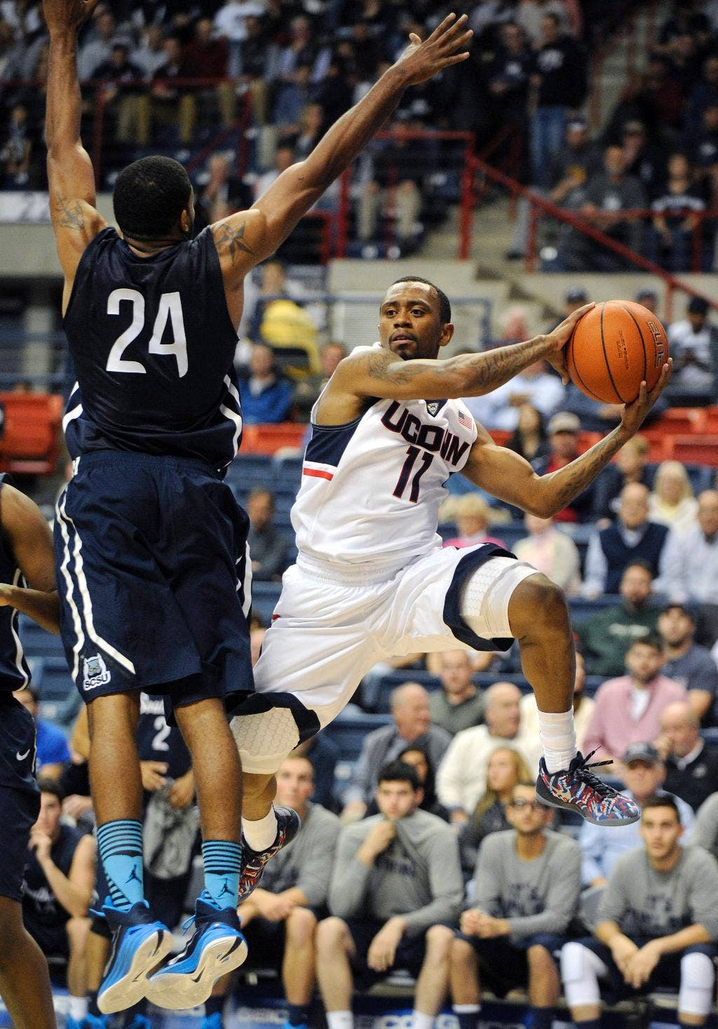 Boatright stayed at UConn for more than basketball, set to earn degree in May | Fox News