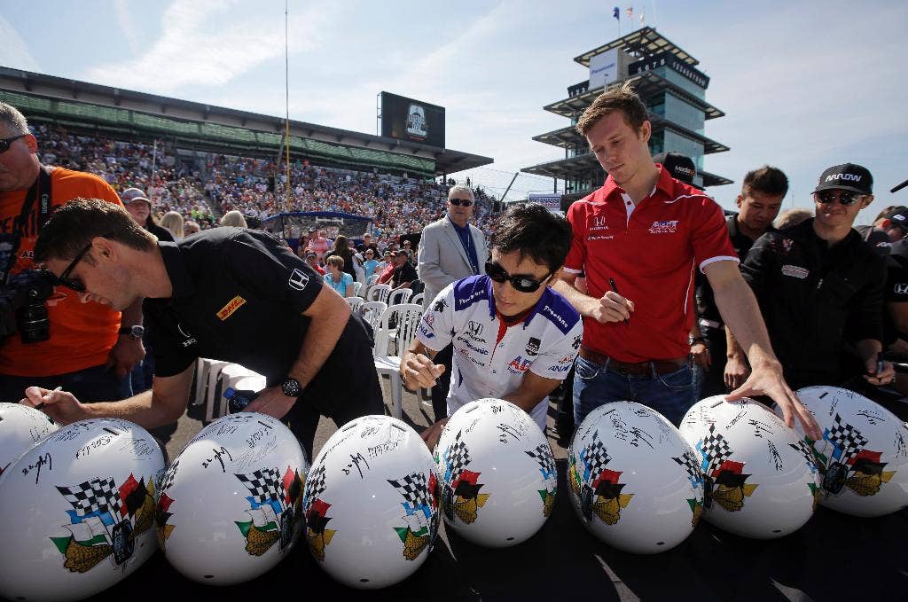 Indy 500 fans give new traffic roundabout thumbs up, say it helps speed ...
