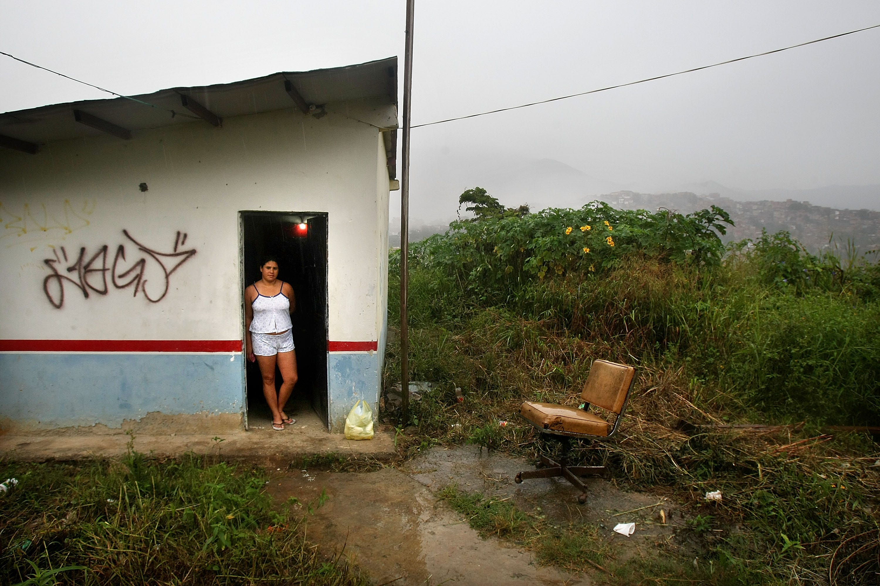 Polluted Lake Spawns Water Crisis In Venezuela; Water Now Pricier Than ...