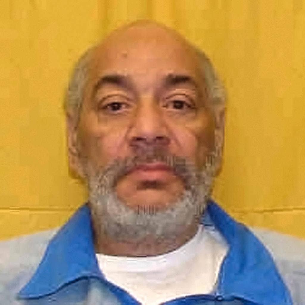 Prosecutor: Ohio inmate slain while riding in transport van | Fox News