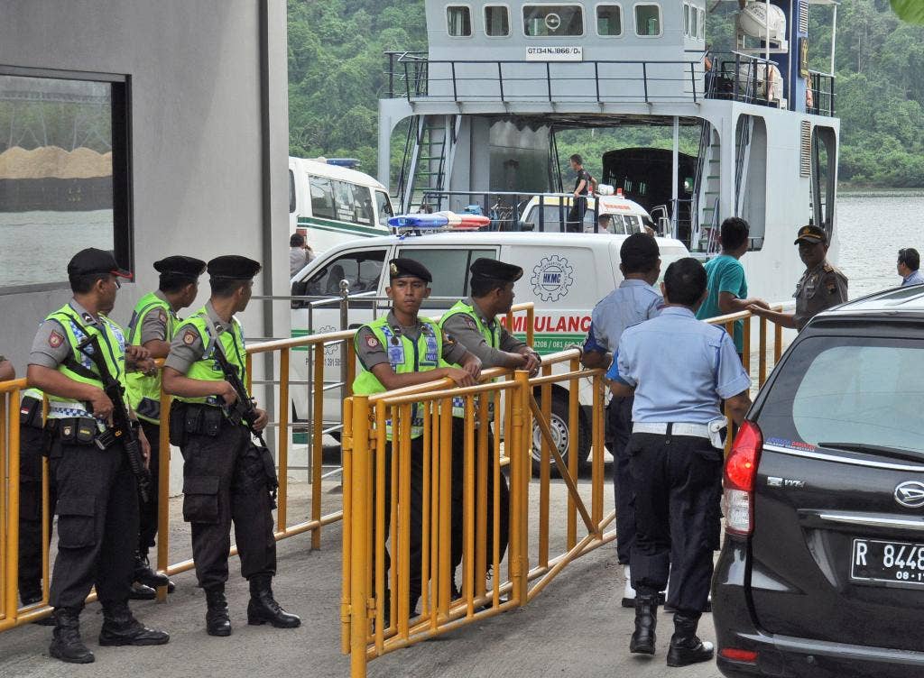 Indonesia prepares to execute 6 drug smugglers despite international ...