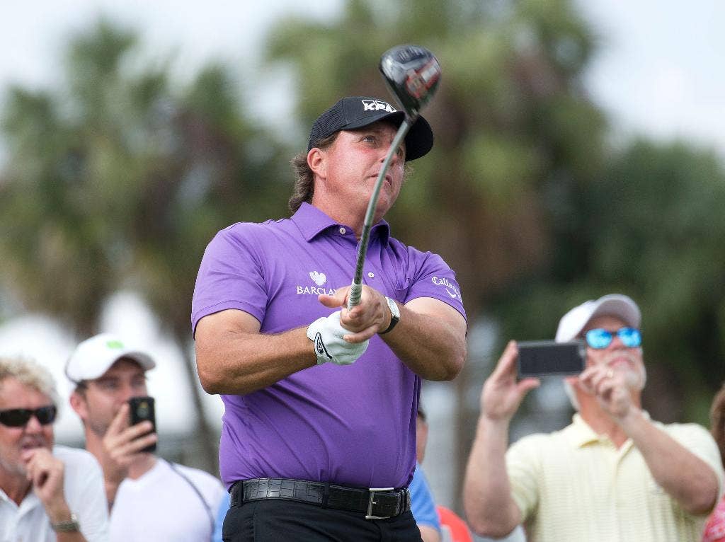 The long and short of it: Scott to try out a conventional putter in ...