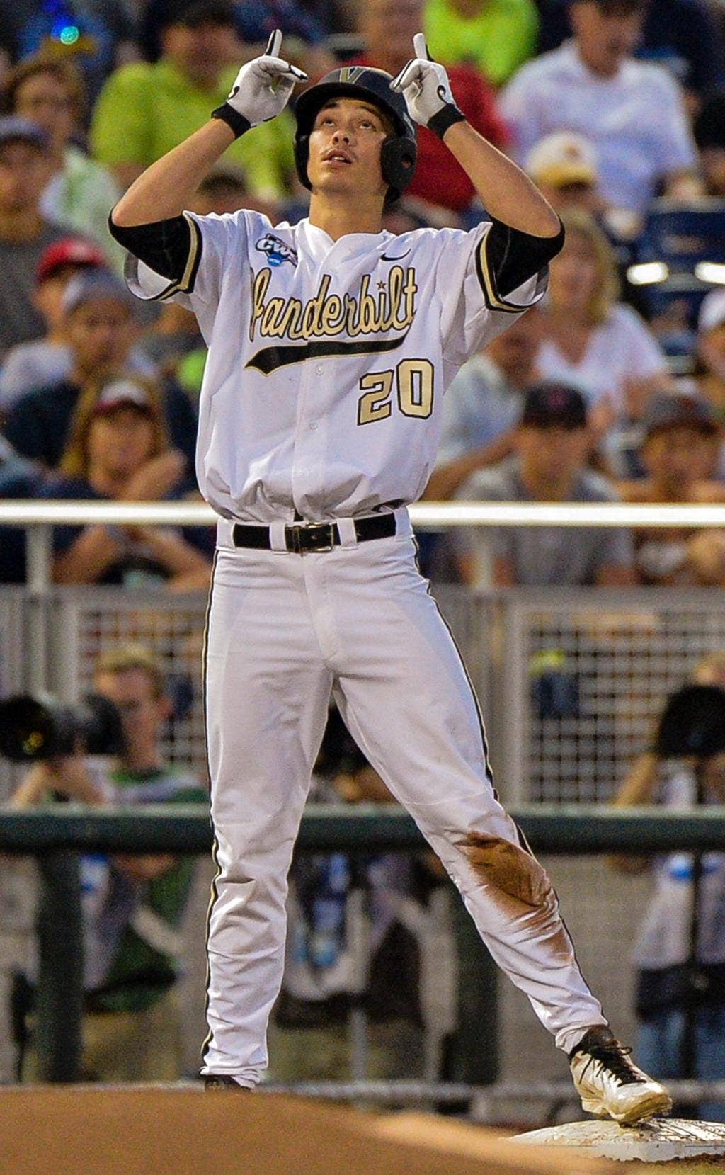 UC Irvine's Gillespie: College baseball pays price today for ...