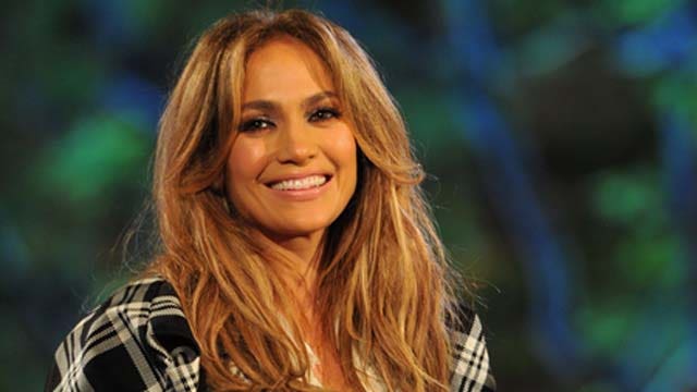 Jennifer López Releases "On the Floor" Spanish Version Called "Ven a ...