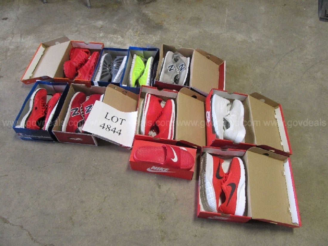 Convicted drug dealer's 67 boxes of shoes put up for auction | Fox News