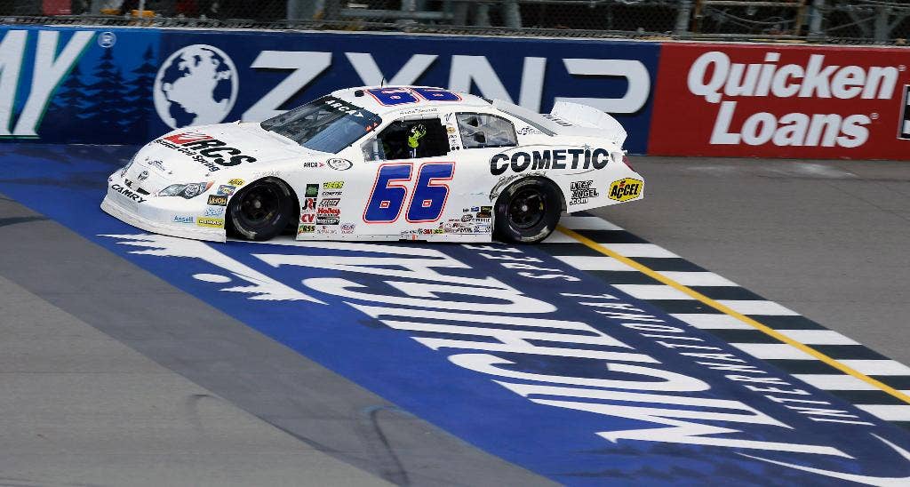 20-year-old Maine driver Austin Theriault victorious in first ARCA race ...
