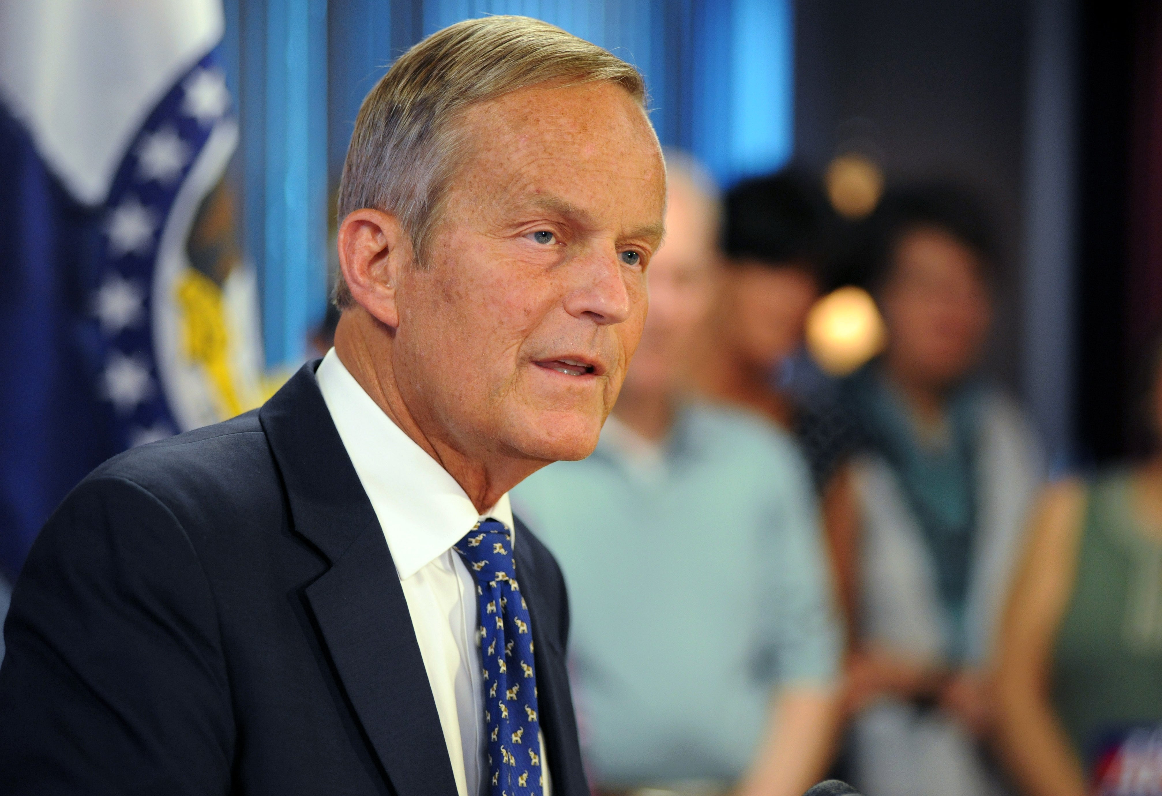Akin relying largely on Gingrich in final days of Senate race with ...