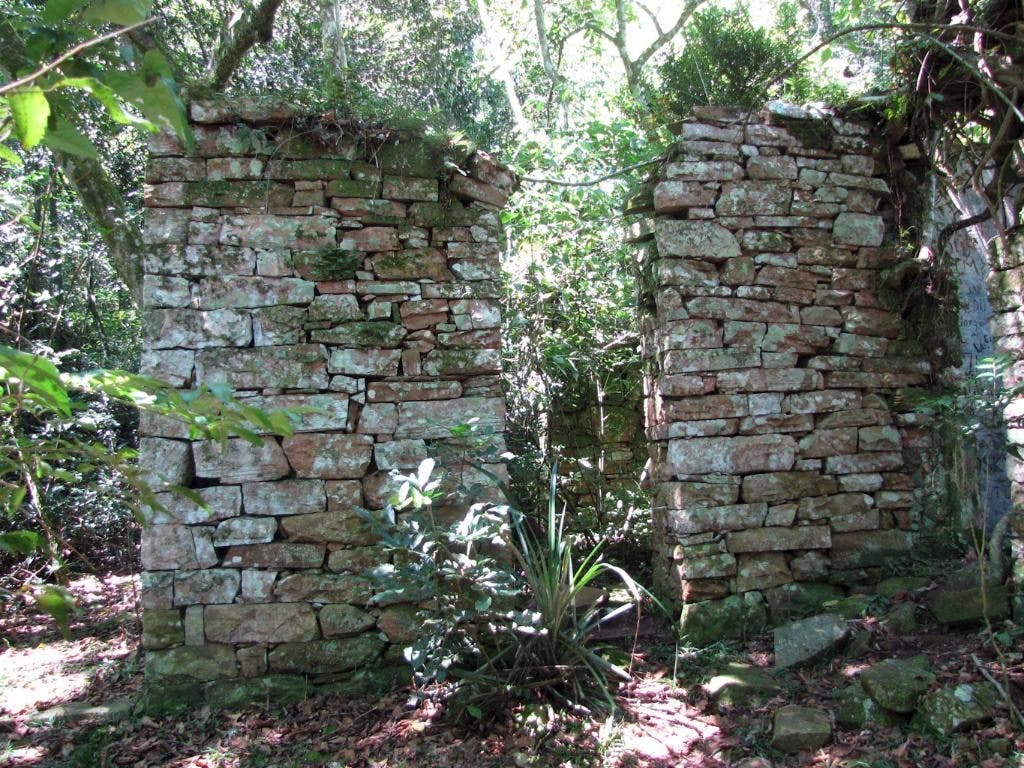 Argentine archeologists investigate ruined buildings designed as ...