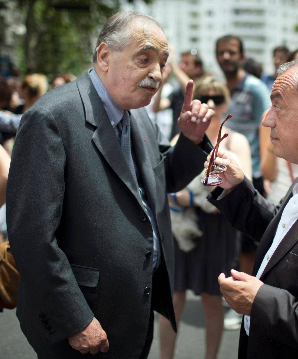 Julio Cesar Strassera, who won convictions against Argentine dictators ...