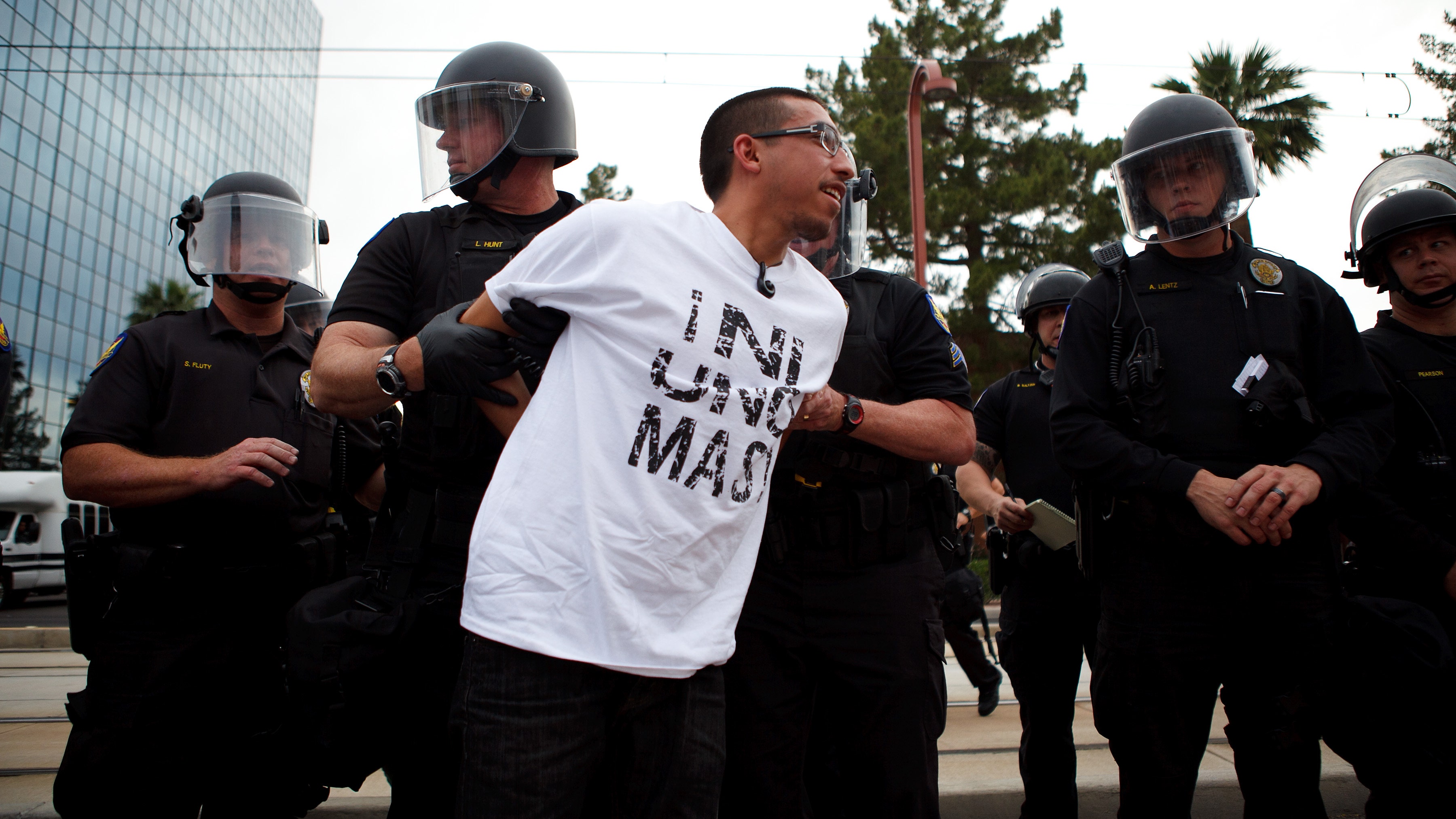 Homeland Security Instructs Arizona Immigration Agents to Keep Focus on ...