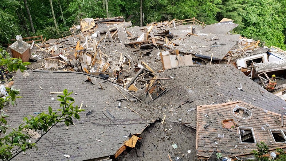 North Carolina floods trigger house collapse; two people missing | Fox News