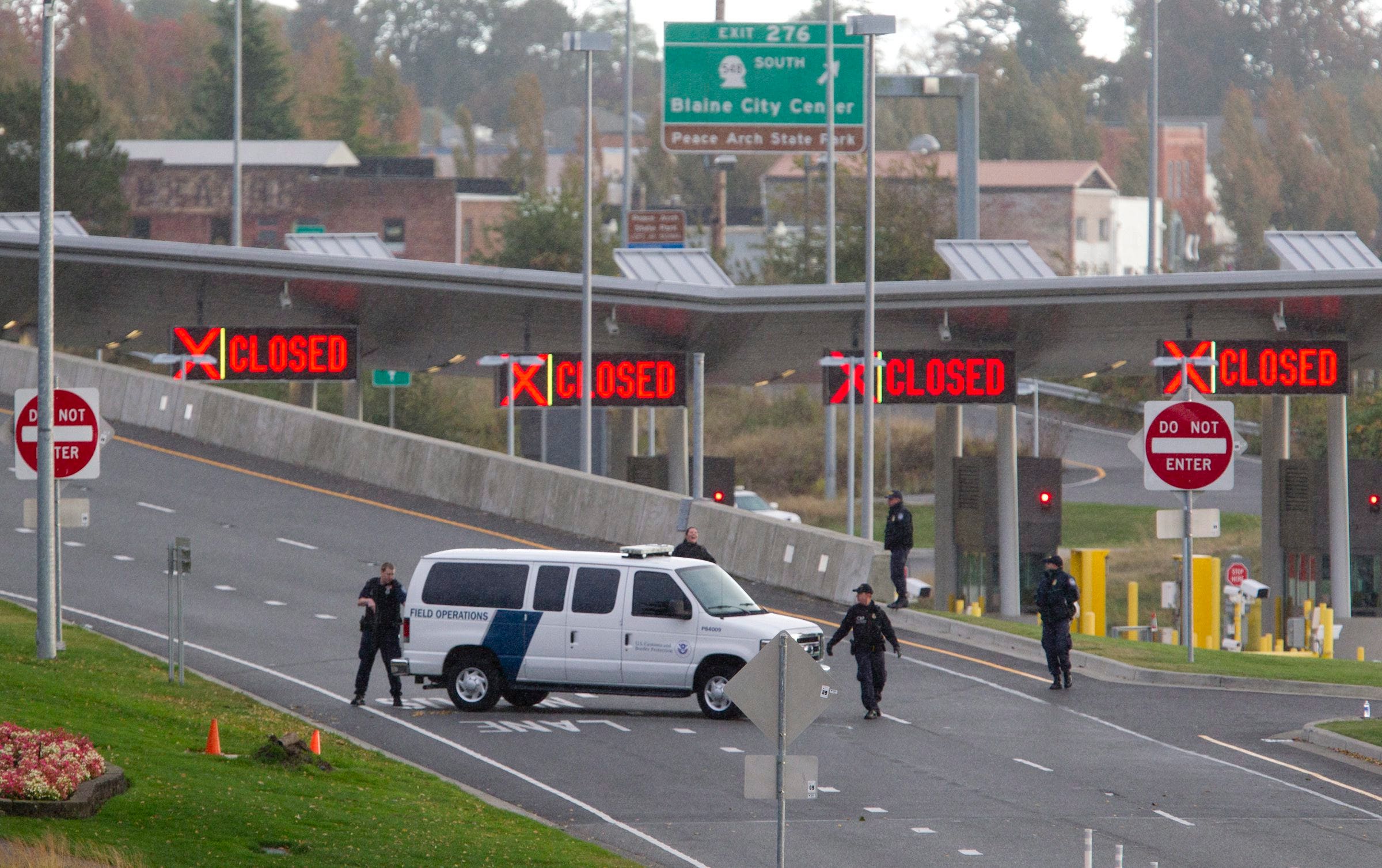 Officials ID gunman, work to pin motive in US-Canada border shooting ...