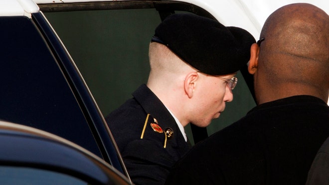 Manning says he leaked secrets to spark war debate | Fox News