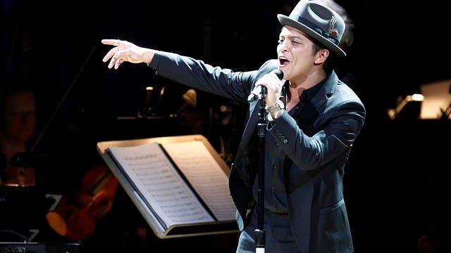 Texas high school's 'Uptown Funk' video goes viral | Fox News