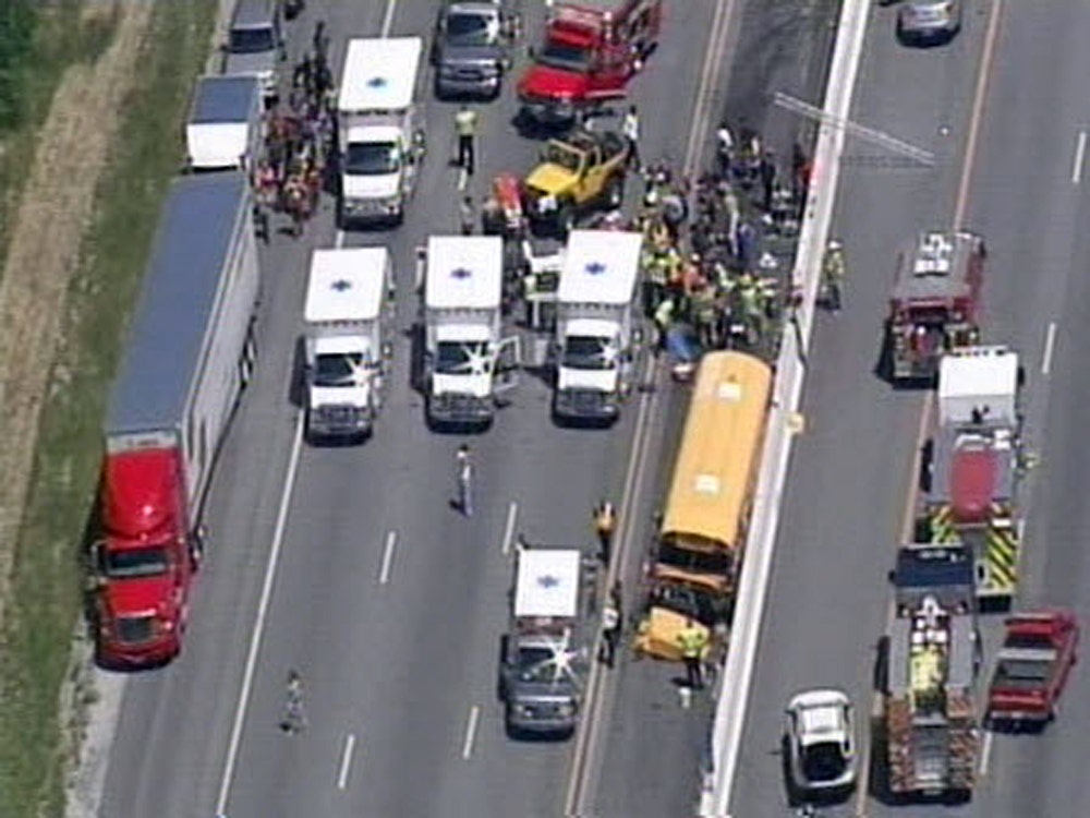 Dozens injured after bus carrying college students crashes in Kentucky ...