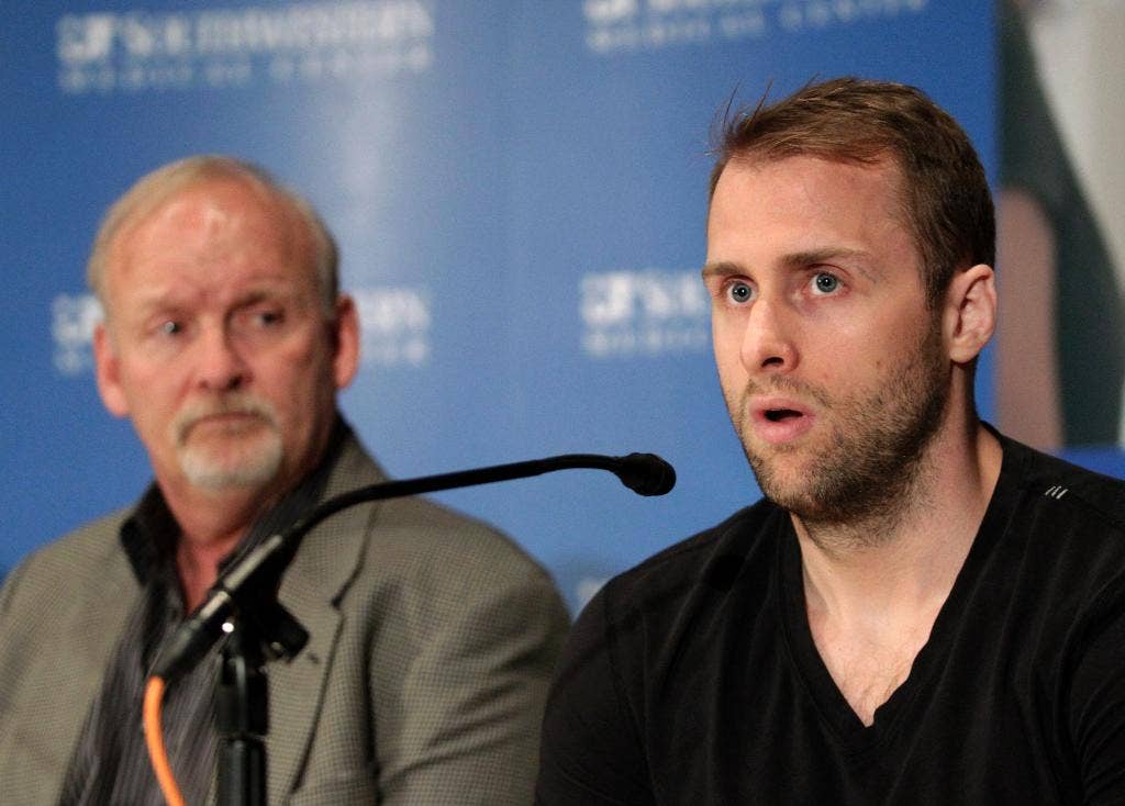 Stars F Rich Peverley out of hospital, spending time with teammates 3 ...