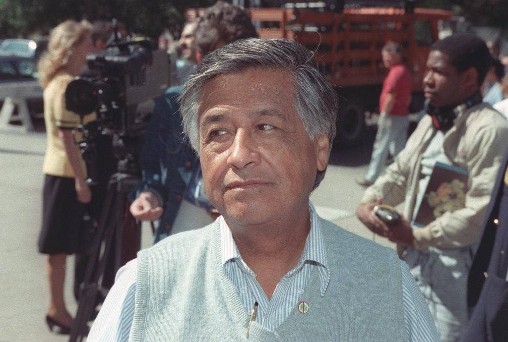 Cesar Chavez to get graveside military honors at California memorial 22 ...