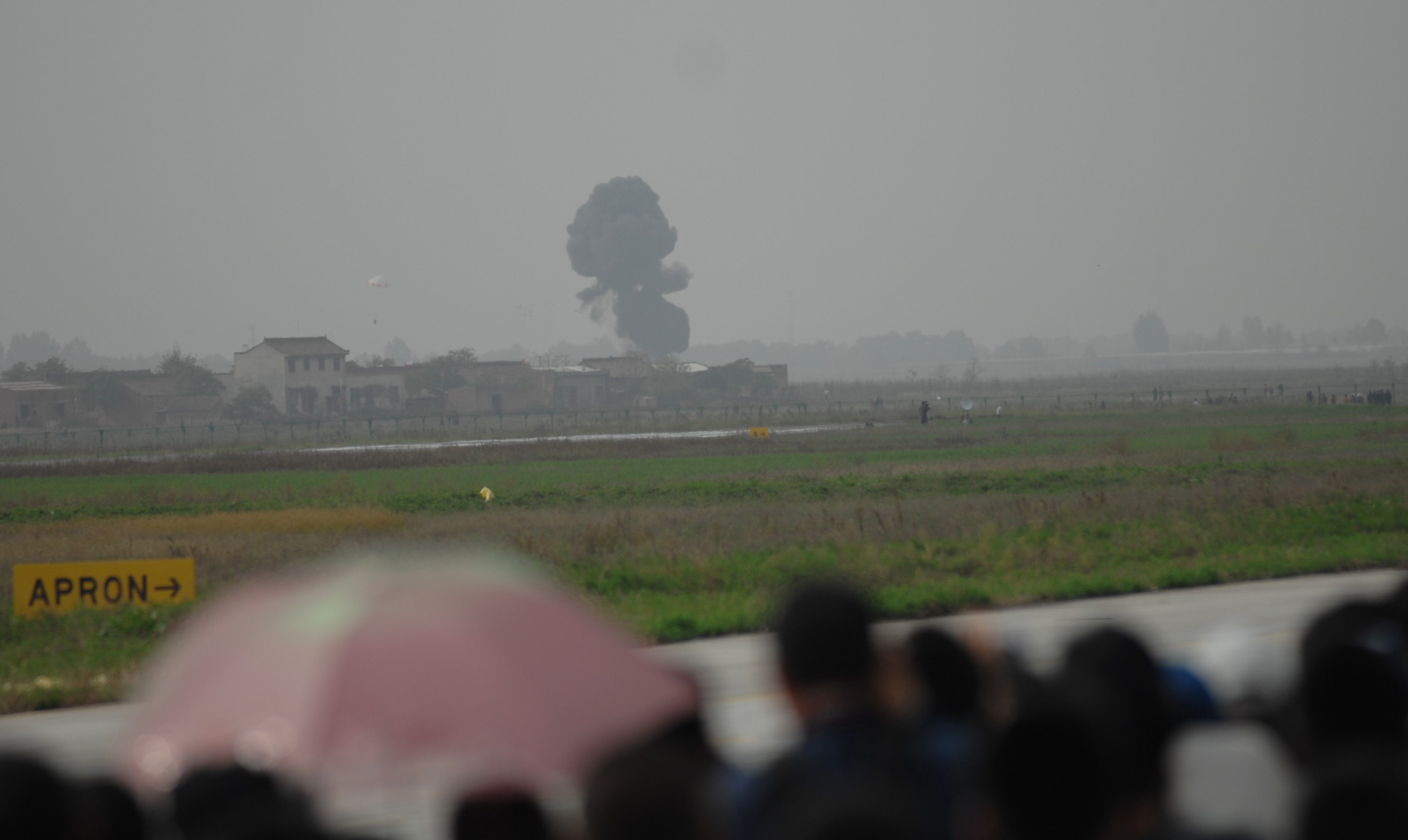 Chinese Fighter Jet Nose-Dives Into Field at Show | Fox News