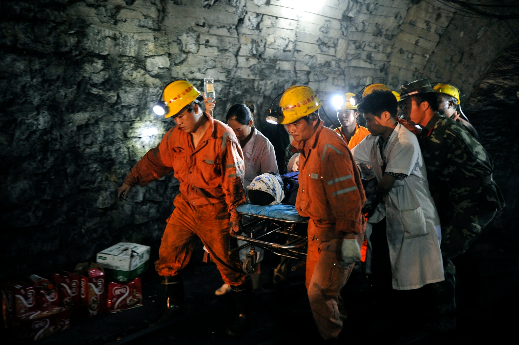 8 Chinese miners rescued after spending more than 3 days underground ...