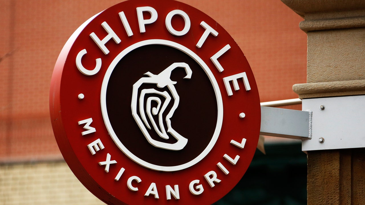 Chipotle revamps menu at its burger restaurant, Tasty Made | Fox News
