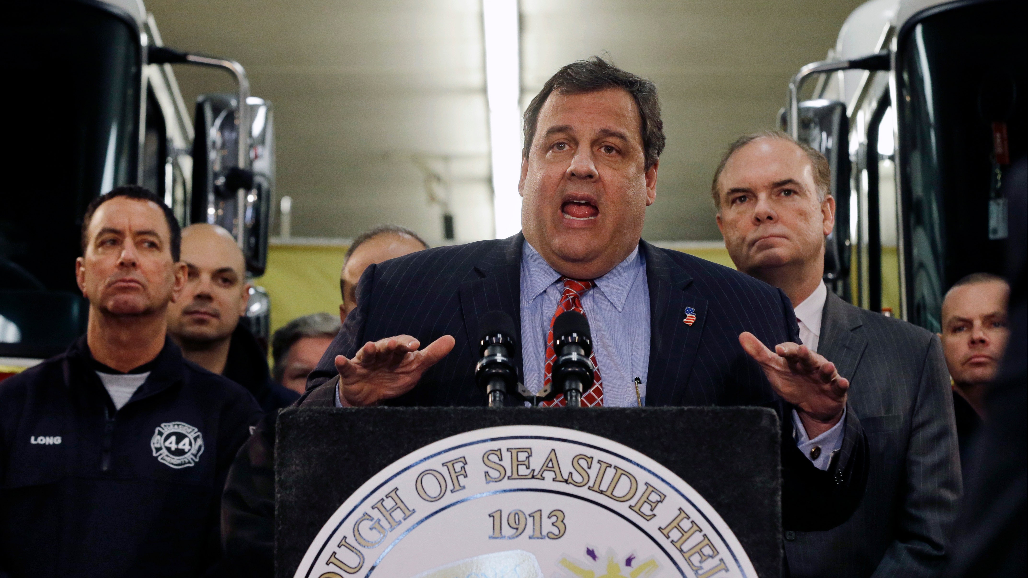Christie remains independent and popular, but will that strategy work ...